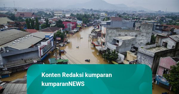 Foto: Daerah Dayeuhkolot Terkepung Banjir akibat Luapan Sungai Citarum | kumparan.com
